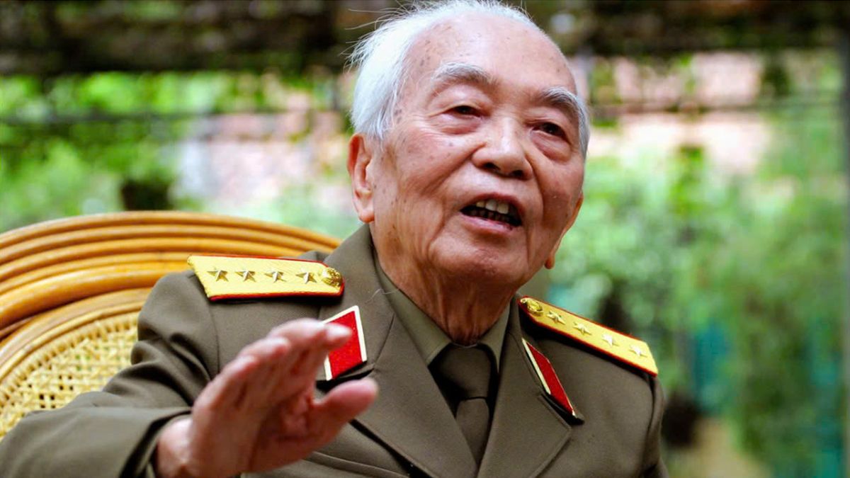 Đại tướng Võ Nguyên Giáp - vị Tướng văn võ song toàn