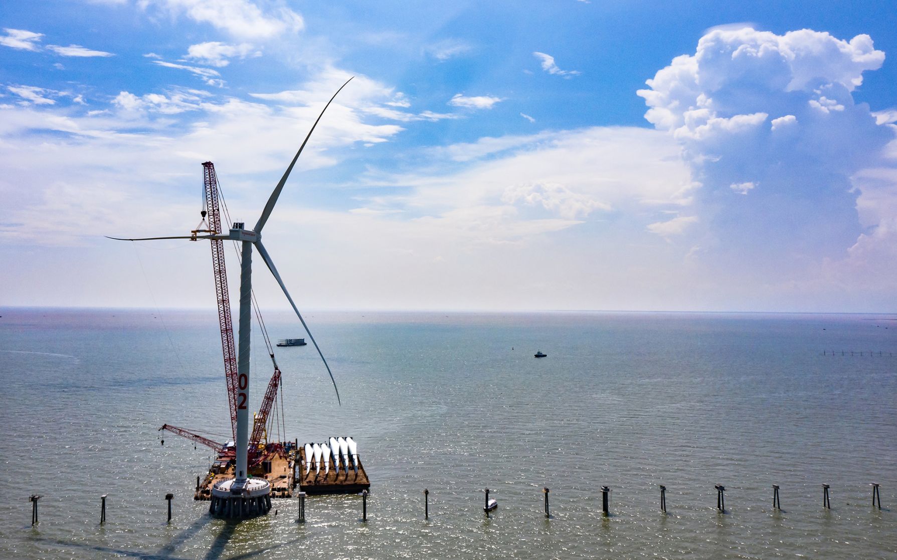 Potentials and challenges of offshore wind power